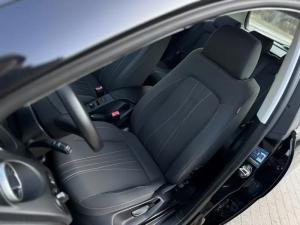Black SEAT Altea 2010 in Jurmala, with an engine capacity of 1.60 L and mileage of 284 thousand km for 4390 €, photo 12 on AUTOMOTO.COM.LV