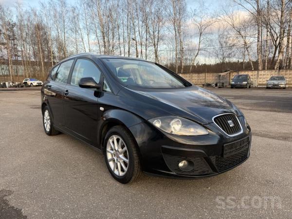 Melns SEAT Altea 2011 Rīga, ar dzinēja tilpumu 1.60 L un nobraukumu 253 tūkst. km par 3880 €, foto 1 vietnē AUTOMOTO.COM.LV