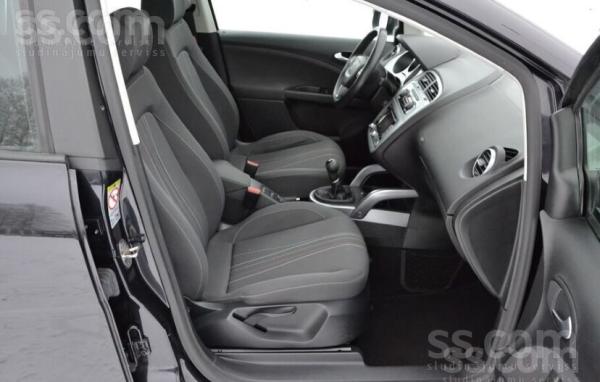 Black SEAT Altea 2011 in Tukums, with an engine capacity of 1.60 L and mileage of 268 thousand km for 4200 €, photo 8 on AUTOMOTO.COM.LV