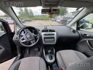 Black SEAT Altea 2012 in Riga, with an engine capacity of 2.00 L and mileage of 219 thousand km for 4800 €, photo 3 on AUTOMOTO.COM.LV