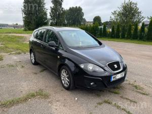 Black SEAT Altea 2012 in Riga, with an engine capacity of 2.00 L and mileage of 219 thousand km for 4800 €, photo 4 on AUTOMOTO.COM.LV
