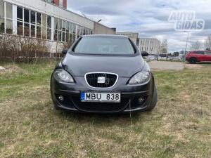 Melns SEAT Altea 2005 Viļņa, ar dzinēja tilpumu 2.00 L un nobraukumu 280 tūkst. km par 2500 €, foto 3 vietnē AUTOMOTO.COM.LV