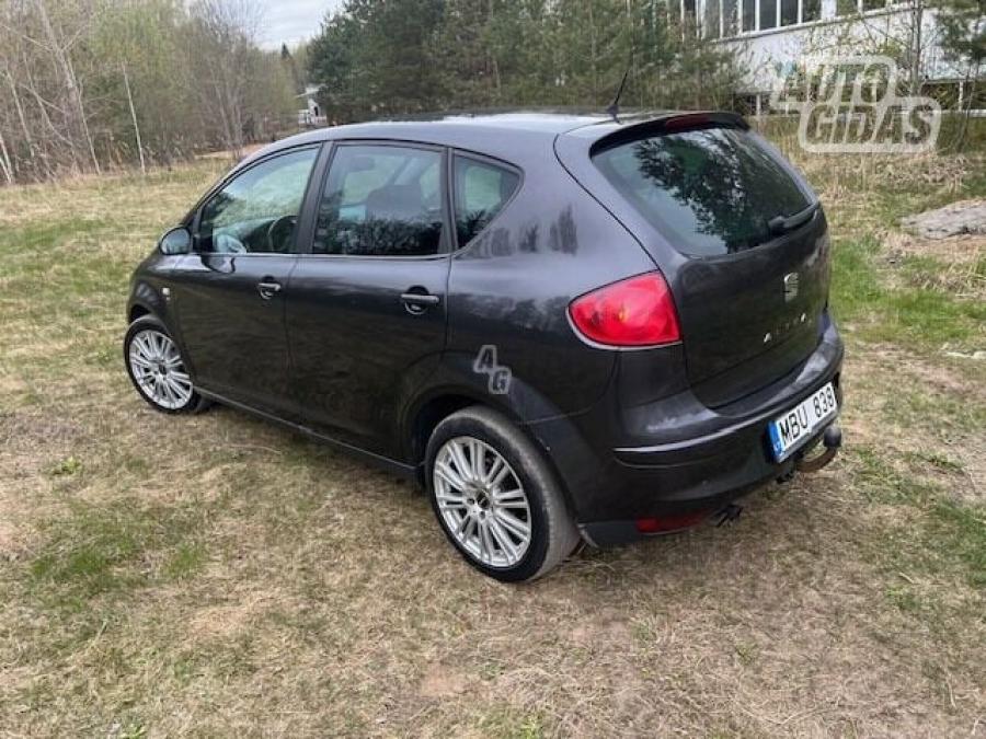 Melns SEAT Altea 2005 Viļņa, ar dzinēja tilpumu 2.00 L un nobraukumu 280 tūkst. km par 2500 €, foto 4 vietnē AUTOMOTO.COM.LV