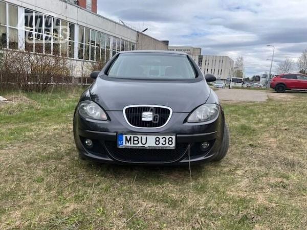 Black SEAT Altea 2005 in Vilnius, with an engine capacity of 2.00 L and mileage of 280 thousand km for 2500 €, photo 9 on AUTOMOTO.COM.LV
