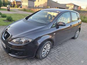 Black SEAT Altea 2005 in Kaunas, with an engine capacity of 1.98 L and mileage of 242 thousand km for 1600 €, photo 5 on AUTOMOTO.COM.LV