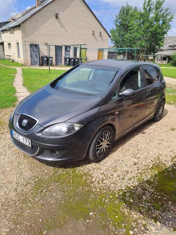 Melns SEAT Altea 2005 Radviliškis, ar dzinēja tilpumu 1.90 L un nobraukumu 306 tūkst. km par 1000 €, foto 1 vietnē AUTOMOTO.COM.LV