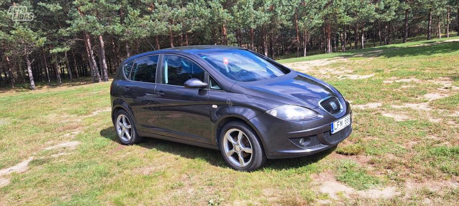 Melns SEAT Altea 2005 Druskininkai, ar dzinēja tilpumu 1.60 L un nobraukumu 250 tūkst. km par 520 €, foto 1 vietnē AUTOMOTO.COM.LV