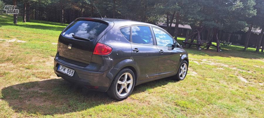 Melns SEAT Altea 2005 Druskininkai, ar dzinēja tilpumu 1.60 L un nobraukumu 250 tūkst. km par 520 €, foto 7 vietnē AUTOMOTO.COM.LV