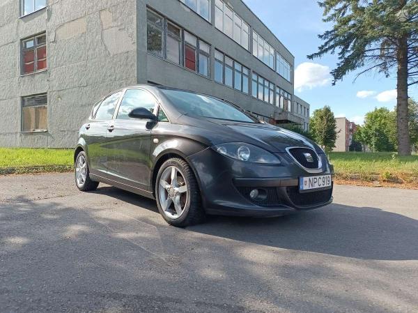 Black SEAT Altea 2006 in Panevezys, with an engine capacity of 1.97 L and mileage of 231 thousand km for 3000 €, photo 2 on AUTOMOTO.COM.LV