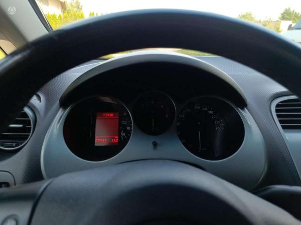 Black SEAT Altea 2006 in Panevezys, with an engine capacity of 1.97 L and mileage of 231 thousand km for 3000 €, photo 7 on AUTOMOTO.COM.LV