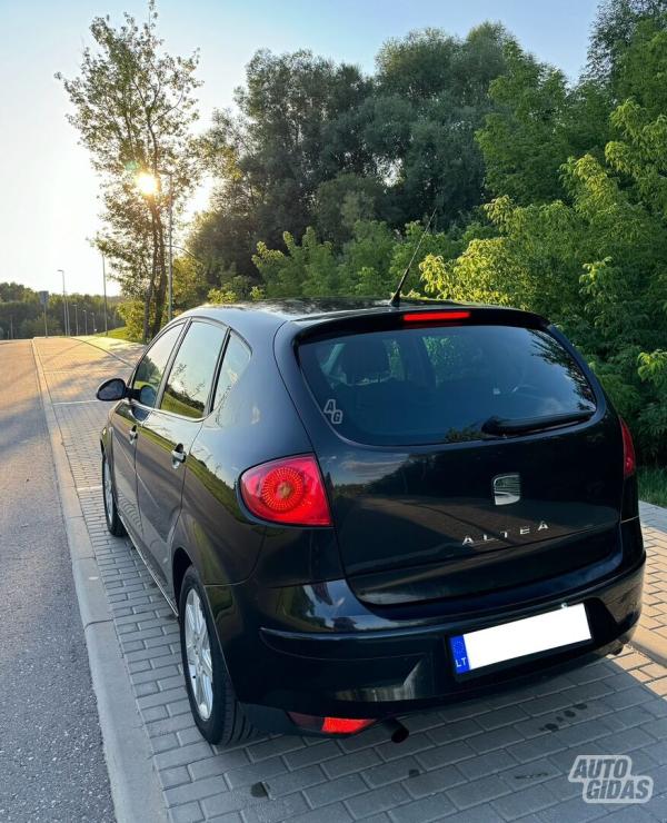 Black SEAT Altea 2007 in Vilnius, with an engine capacity of 1.90 L and mileage of 290 thousand km for 1400 €, photo 4 on AUTOMOTO.COM.LV