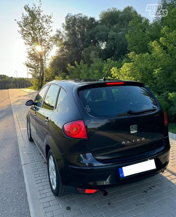 Melns SEAT Altea 2007 Viļņa, ar dzinēja tilpumu 1.90 L un nobraukumu 290 tūkst. km par 1300 €, foto 4 vietnē AUTOMOTO.COM.LV
