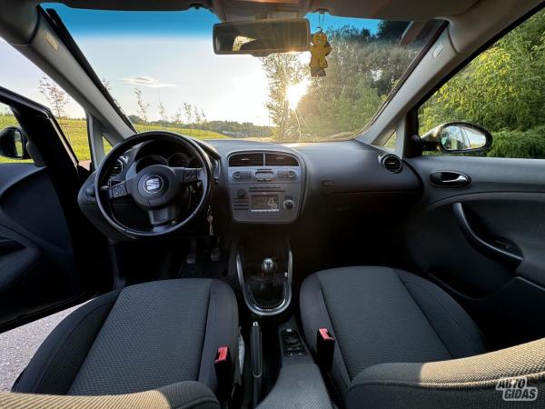 Melns SEAT Altea 2007 Viļņa, ar dzinēja tilpumu 1.90 L un nobraukumu 290 tūkst. km par 1300 €, foto 6 vietnē AUTOMOTO.COM.LV