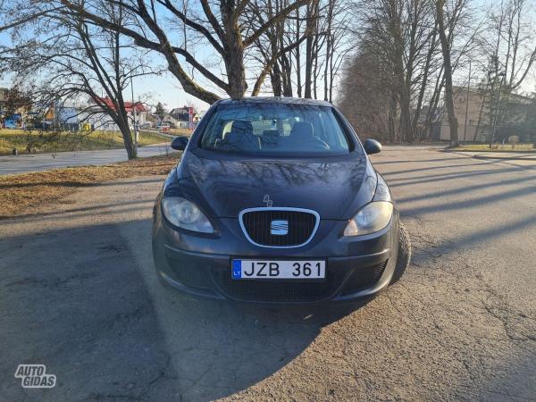 Melns SEAT Altea 2007 Kauņa, ar dzinēja tilpumu 1.90 L un nobraukumu 378 tūkst. km par 900 €, foto 3 vietnē AUTOMOTO.COM.LV