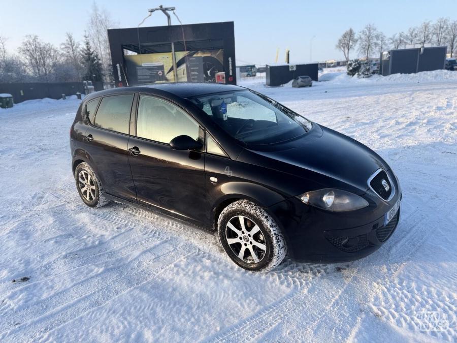 Melns SEAT Altea 2008 Kauņa, ar dzinēja tilpumu 2.00 L un nobraukumu 399 tūkst. km par 850 €, foto 3 vietnē AUTOMOTO.COM.LV