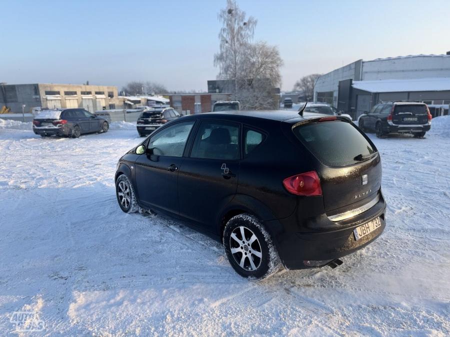Melns SEAT Altea 2008 Kauņa, ar dzinēja tilpumu 2.00 L un nobraukumu 399 tūkst. km par 850 €, foto 7 vietnē AUTOMOTO.COM.LV