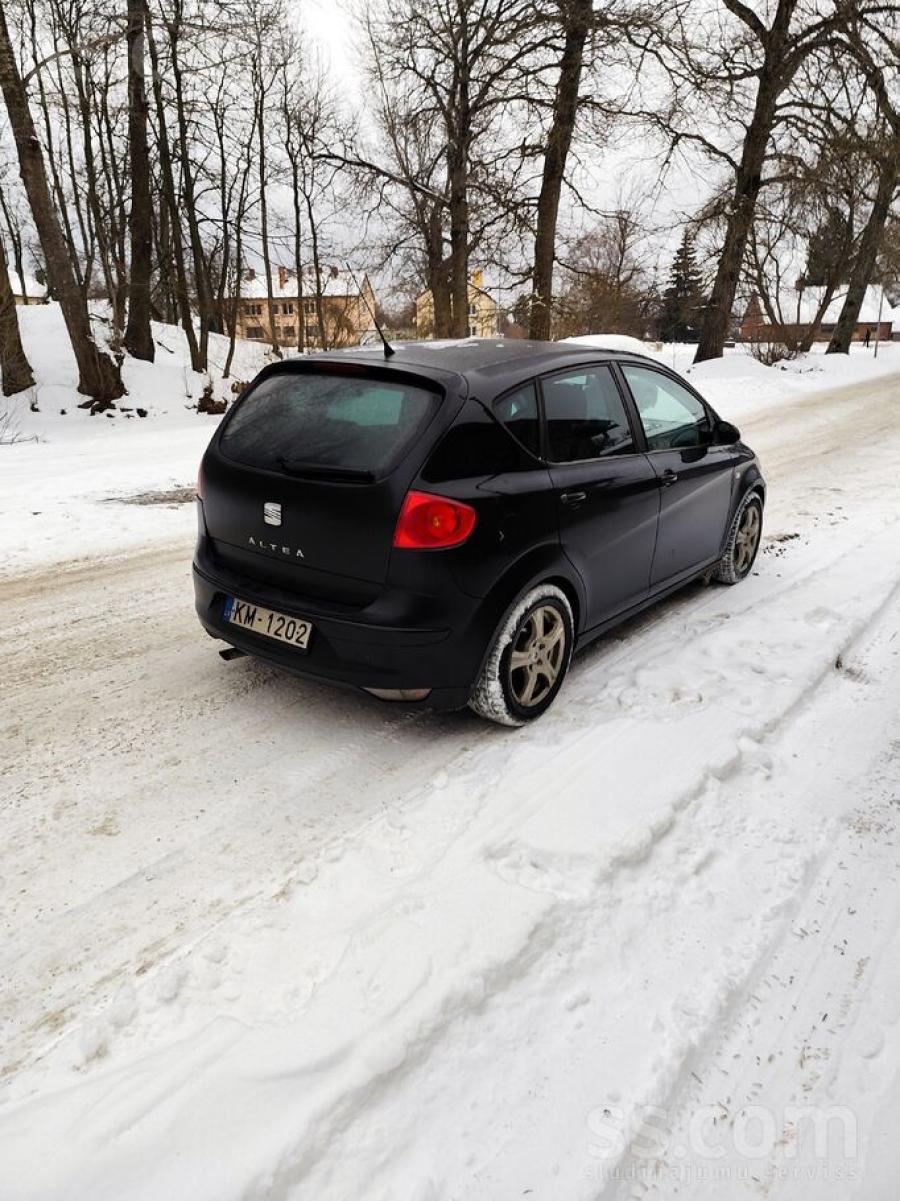 Melns SEAT Altea 2008 Kuldīga, ar dzinēja tilpumu 1.90 L un nobraukumu 280 tūkst. km par 1950 €, foto 3 vietnē AUTOMOTO.COM.LV