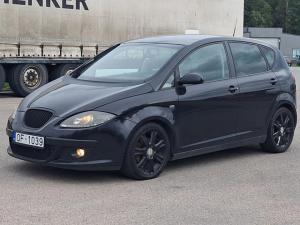 Black SEAT Altea 2008 in Riga, with an engine capacity of 2.00 L and mileage of 228 thousand km for 2490 €, photo 3 on AUTOMOTO.COM.LV