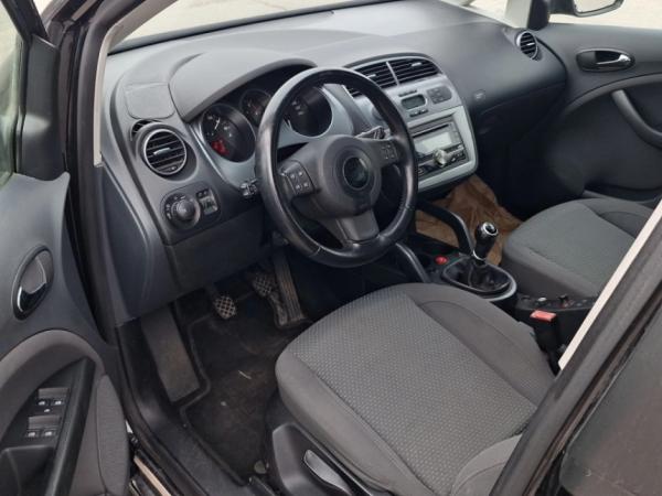 Black SEAT Altea 2008 in Riga, with an engine capacity of 2.00 L and mileage of 228 thousand km for 2490 €, photo 3 on AUTOMOTO.COM.LV