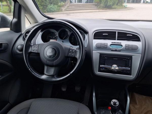 Black SEAT Altea 2008 in Riga, with an engine capacity of 2.00 L and mileage of 228 thousand km for 2490 €, photo 7 on AUTOMOTO.COM.LV