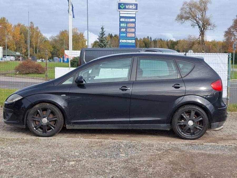 Black SEAT Altea 2008 in Riga, with an engine capacity of 2.00 L and mileage of 228 thousand km for 2490 €, photo 12 on AUTOMOTO.COM.LV