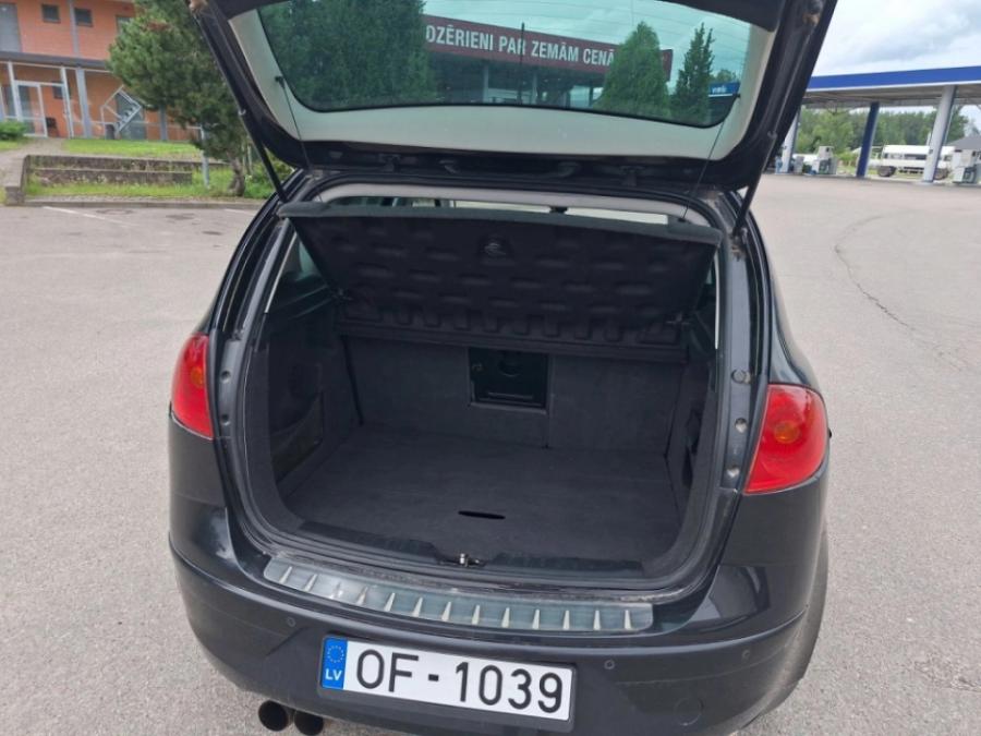 Black SEAT Altea 2008 in Riga, with an engine capacity of 2.00 L and mileage of 228 thousand km for 2490 €, photo 14 on AUTOMOTO.COM.LV
