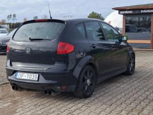 Black SEAT Altea 2008 in Riga, with an engine capacity of 2.00 L and mileage of 228 thousand km for 2490 €, photo 17 on AUTOMOTO.COM.LV