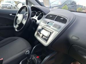 Black SEAT Altea 2008 in Riga, with an engine capacity of 2.00 L and mileage of 228 thousand km for 2490 €, photo 21 on AUTOMOTO.COM.LV