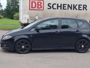 Black SEAT Altea 2008 in Riga, with an engine capacity of 2.00 L and mileage of 228 thousand km for 2490 €, photo 22 on AUTOMOTO.COM.LV
