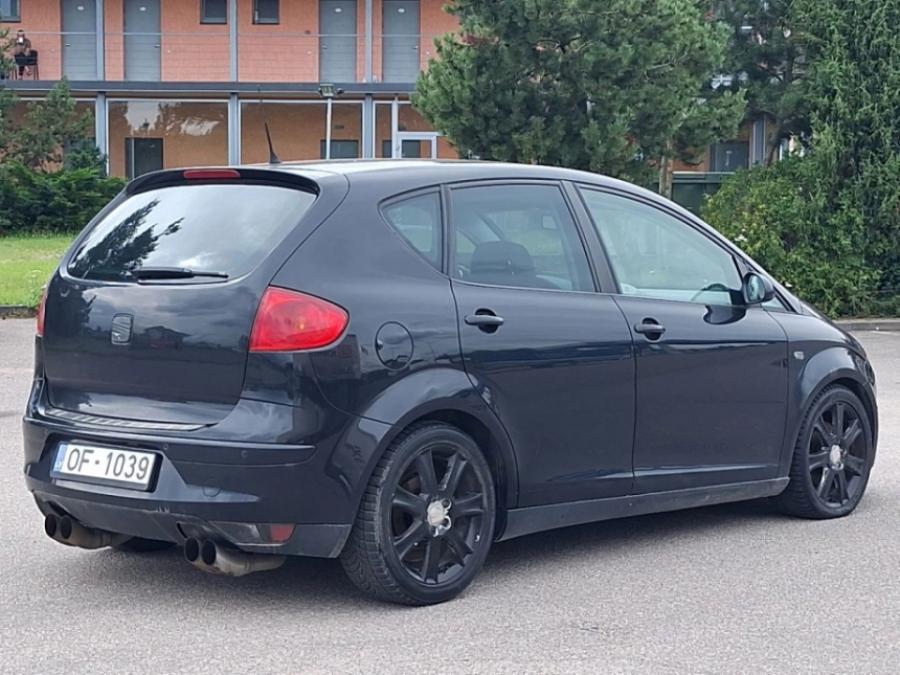 Black SEAT Altea 2008 in Riga, with an engine capacity of 2.00 L and mileage of 228 thousand km for 2490 €, photo 31 on AUTOMOTO.COM.LV