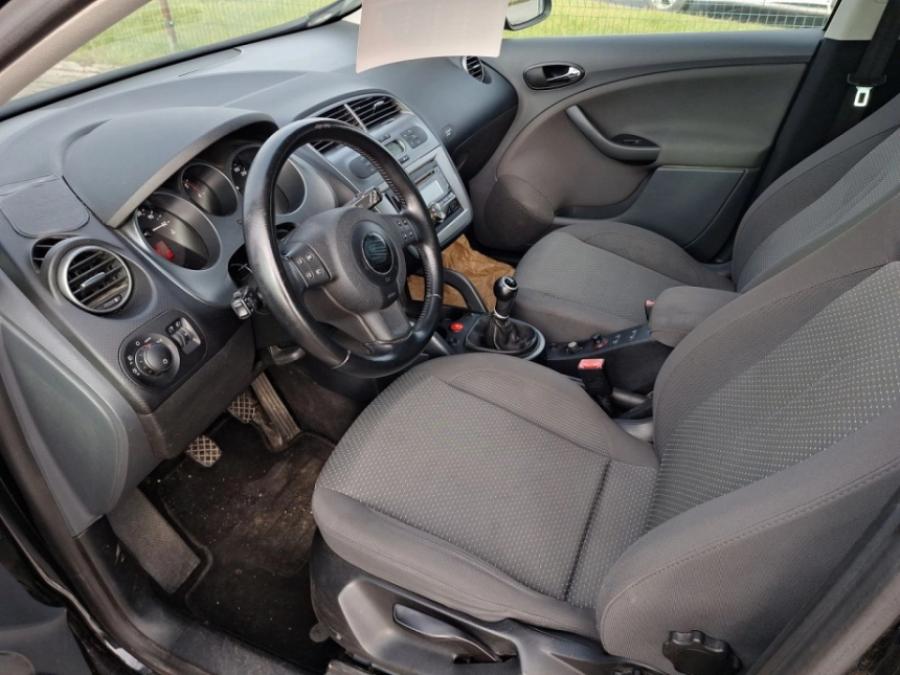 Black SEAT Altea 2008 in Riga, with an engine capacity of 2.00 L and mileage of 228 thousand km for 2490 €, photo 32 on AUTOMOTO.COM.LV