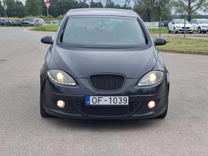 Black SEAT Altea 2008 in Riga, with an engine capacity of 2.00 L and mileage of 228 thousand km for 2490 €, photo 38 on AUTOMOTO.COM.LV