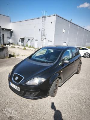 Melns SEAT Altea 2008 Kauņa, ar dzinēja tilpumu 1.90 L un nobraukumu 216 tūkst. km par 599 €, foto  vietnē AUTOMOTO.COM.LV
