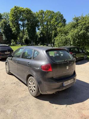 Melns SEAT Altea 2008 Kauņa, ar dzinēja tilpumu 1.97 L un nobraukumu 295 tūkst. km par 999 €, foto 5 vietnē AUTOMOTO.COM.LV