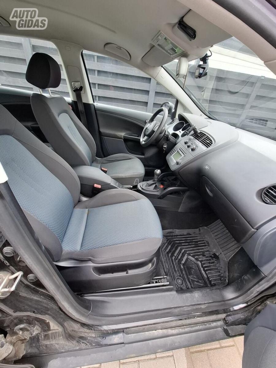 Melns SEAT Altea 2008 Kretinga, ar dzinēja tilpumu 1.60 L un nobraukumu 146 tūkst. km par 2500 €, foto 13 vietnē AUTOMOTO.COM.LV