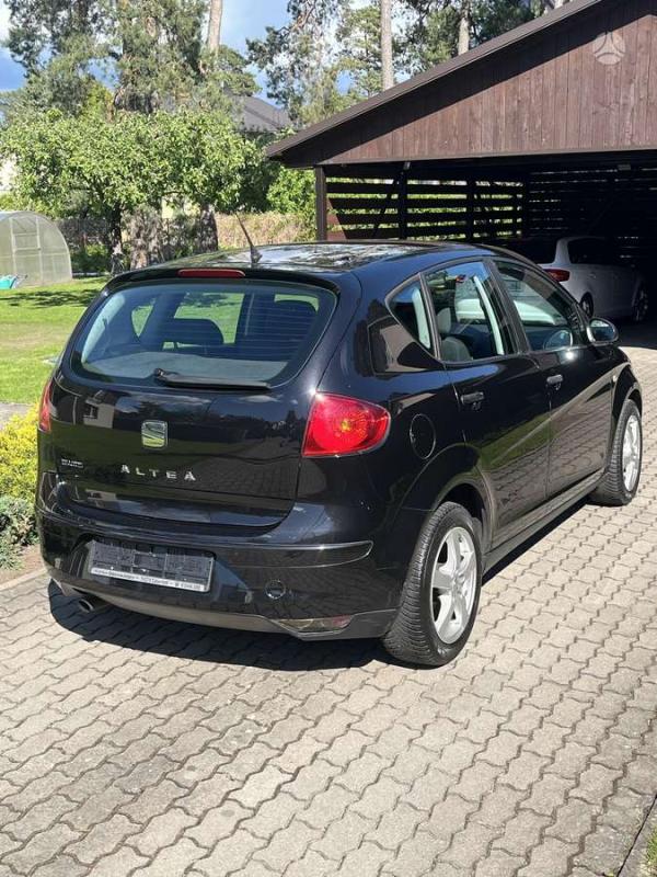 Black SEAT Altea 2008 in Alytus, with an engine capacity of 1.60 L and mileage of 187 thousand km for 2150 €, photo 5 on AUTOMOTO.COM.LV