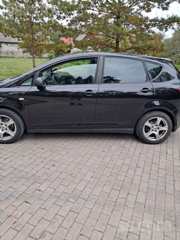 Black SEAT Altea 2008 in Saldus, with an engine capacity of 1.90 L and mileage of 300 thousand km for 1900 €, photo 7 on AUTOMOTO.COM.LV