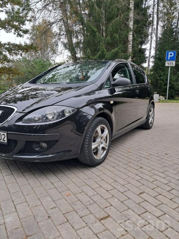 Black SEAT Altea 2008 in Saldus, with an engine capacity of 1.90 L and mileage of 300 thousand km for 1900 €, photo 8 on AUTOMOTO.COM.LV