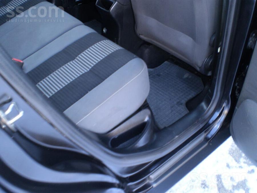 Melns SEAT Altea 2010 Daugavpils, ar dzinēja tilpumu 1.90 L un nobraukumu 320 tūkst. km par 1850 €, foto 18 vietnē AUTOMOTO.COM.LV