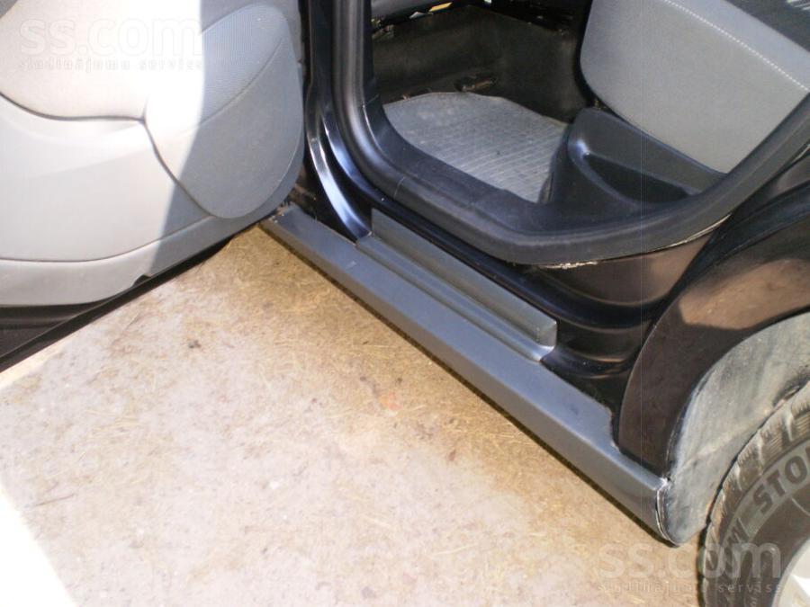 Melns SEAT Altea 2010 Daugavpils, ar dzinēja tilpumu 1.90 L un nobraukumu 320 tūkst. km par 1750 €, foto 16 vietnē AUTOMOTO.COM.LV