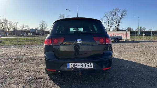 Black SEAT Altea 2010 in Daugavpils, with an engine capacity of 1.90 L and mileage of 277 thousand km for 3950 €, photo 4 on AUTOMOTO.COM.LV