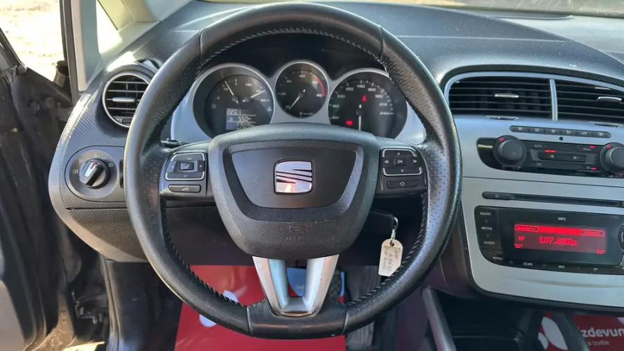 Melns SEAT Altea 2010 Daugavpils, ar dzinēja tilpumu 1.90 L un nobraukumu 277 tūkst. km par 3950 €, foto 12 vietnē AUTOMOTO.COM.LV