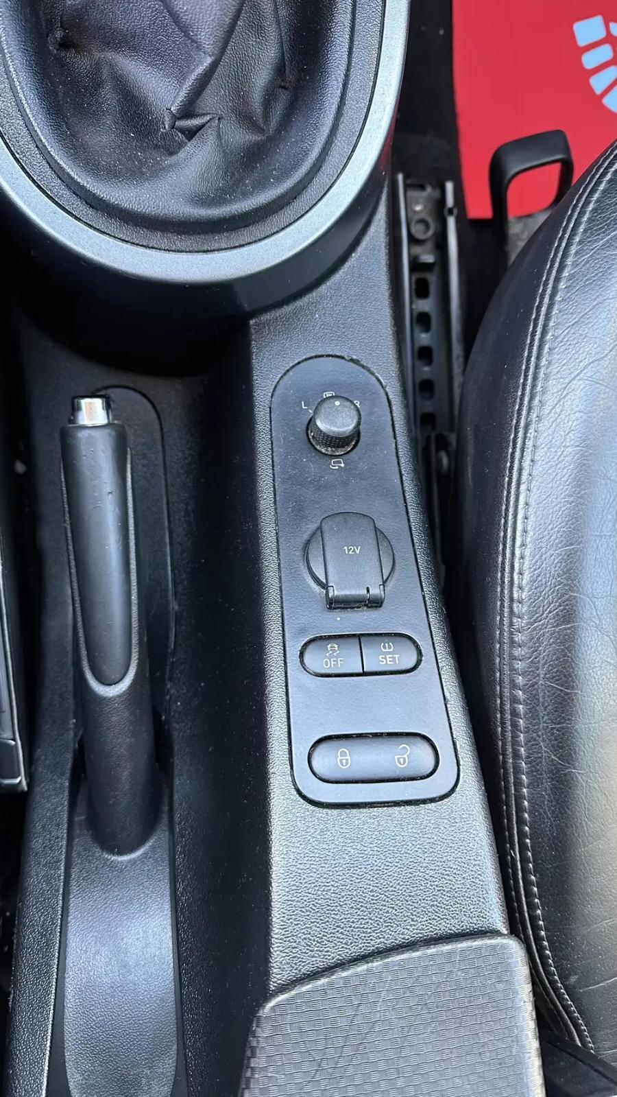 Melns SEAT Altea 2010 Daugavpils, ar dzinēja tilpumu 1.90 L un nobraukumu 277 tūkst. km par 3950 €, foto 18 vietnē AUTOMOTO.COM.LV