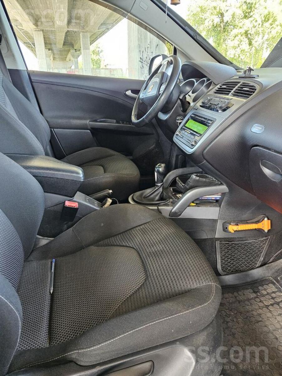 Melns SEAT Altea 2010 Daugavpils, ar dzinēja tilpumu 2.00 L un nobraukumu 250 tūkst. km par 2800 €, foto 11 vietnē AUTOMOTO.COM.LV