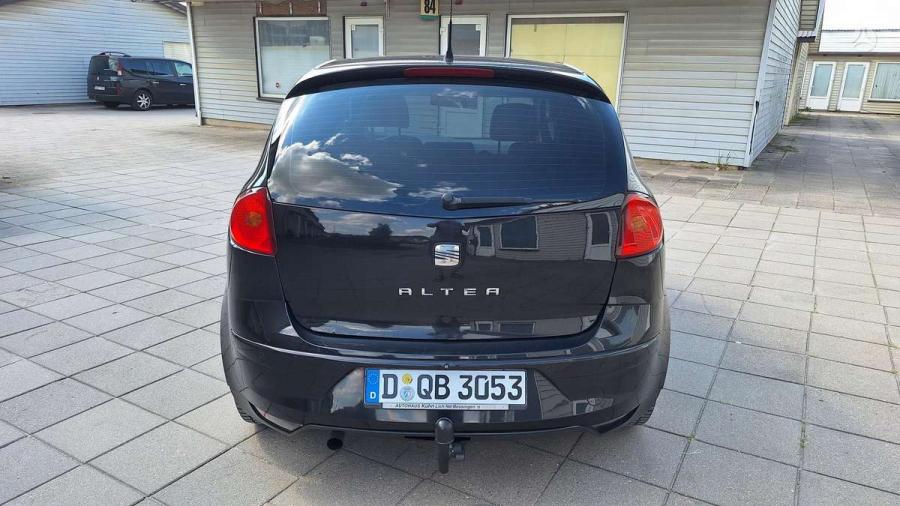 Melns SEAT Altea 2010 Viļņa, ar dzinēja tilpumu 1.90 L un nobraukumu 268 tūkst. km par 3750 €, foto 10 vietnē AUTOMOTO.COM.LV