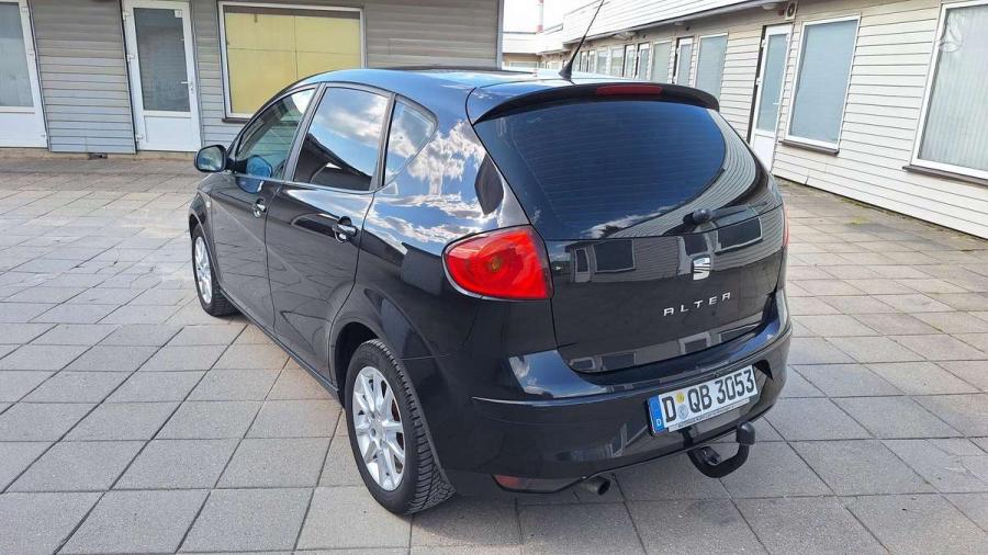 Melns SEAT Altea 2010 Viļņa, ar dzinēja tilpumu 1.90 L un nobraukumu 268 tūkst. km par 3750 €, foto 11 vietnē AUTOMOTO.COM.LV