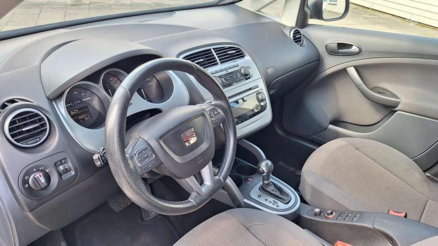 Melns SEAT Altea 2010 Viļņa, ar dzinēja tilpumu 1.90 L un nobraukumu 268 tūkst. km par 3750 €, foto 18 vietnē AUTOMOTO.COM.LV