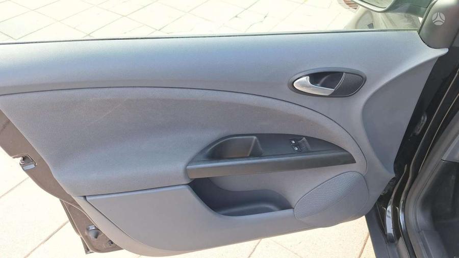 Melns SEAT Altea 2010 Viļņa, ar dzinēja tilpumu 1.90 L un nobraukumu 268 tūkst. km par 3750 €, foto 22 vietnē AUTOMOTO.COM.LV