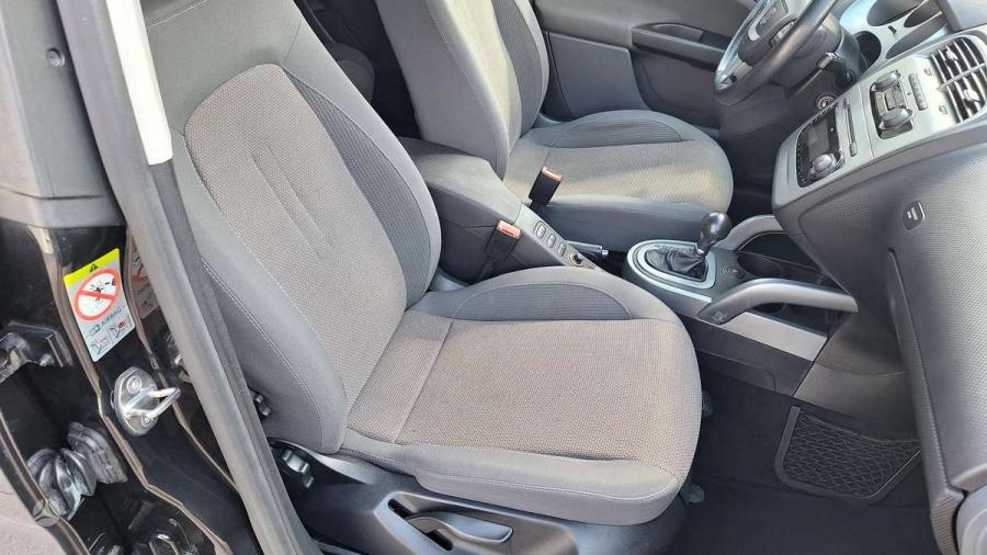 Melns SEAT Altea 2010 Viļņa, ar dzinēja tilpumu 1.90 L un nobraukumu 268 tūkst. km par 3750 €, foto 25 vietnē AUTOMOTO.COM.LV