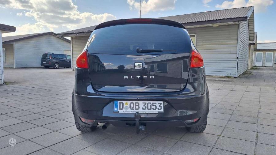 Melns SEAT Altea 2010 Viļņa, ar dzinēja tilpumu 1.90 L un nobraukumu 268 tūkst. km par 3750 €, foto 39 vietnē AUTOMOTO.COM.LV